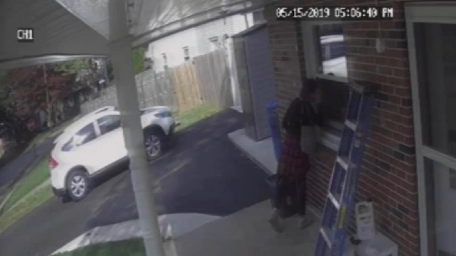 Neighbors On Lookout For Peeping Woman In Ridley Township 6abc Philadelphia