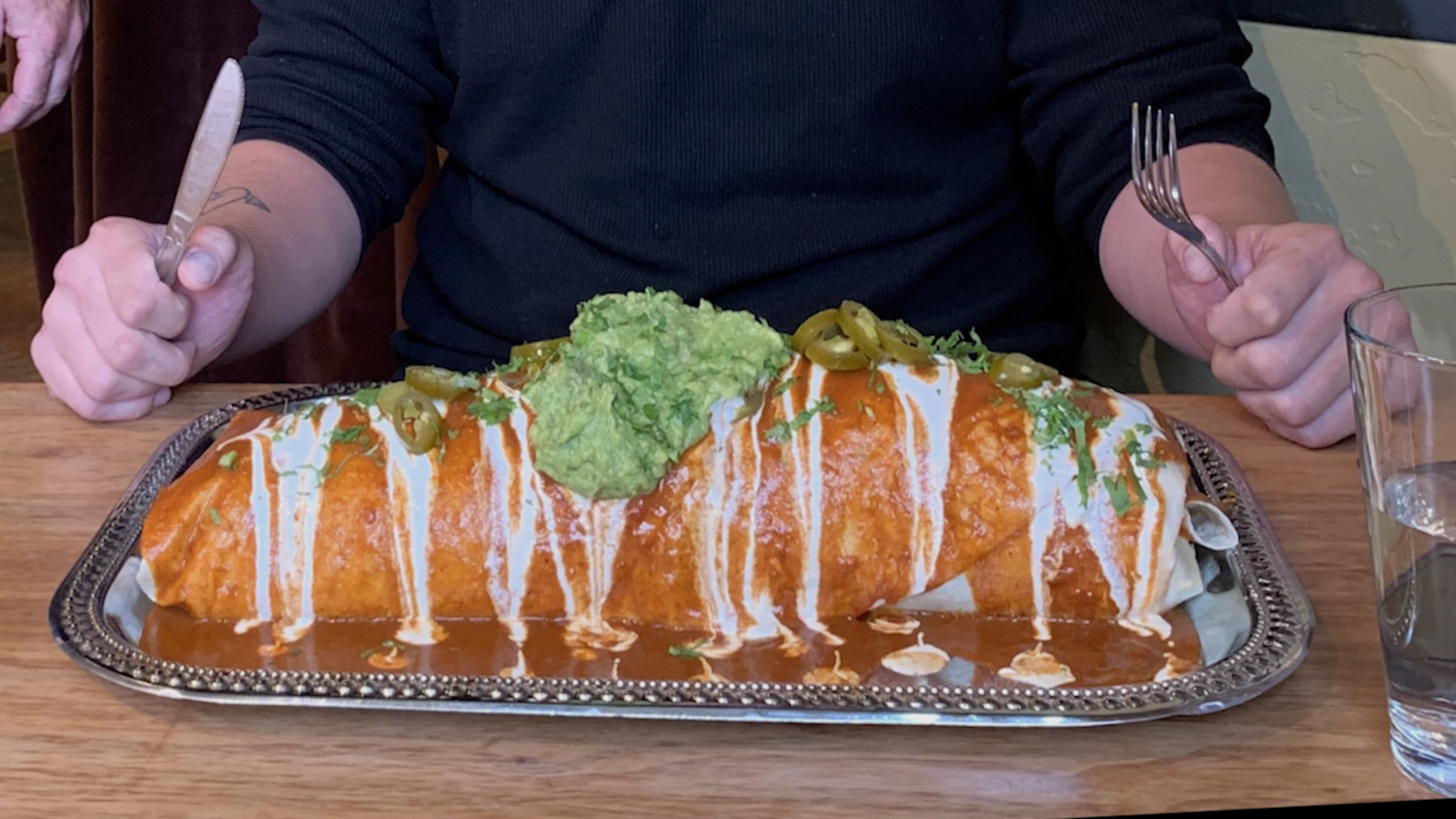 Tackling 'El Jefe': Danville's 5-pound burrito challenge - ABC7 San ...