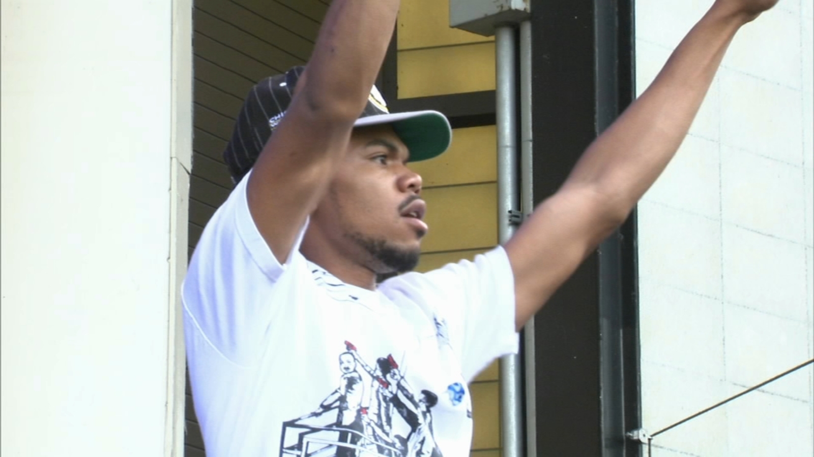 Chance the Rapper tweets emotional plea to find kidney donor for aunt ...