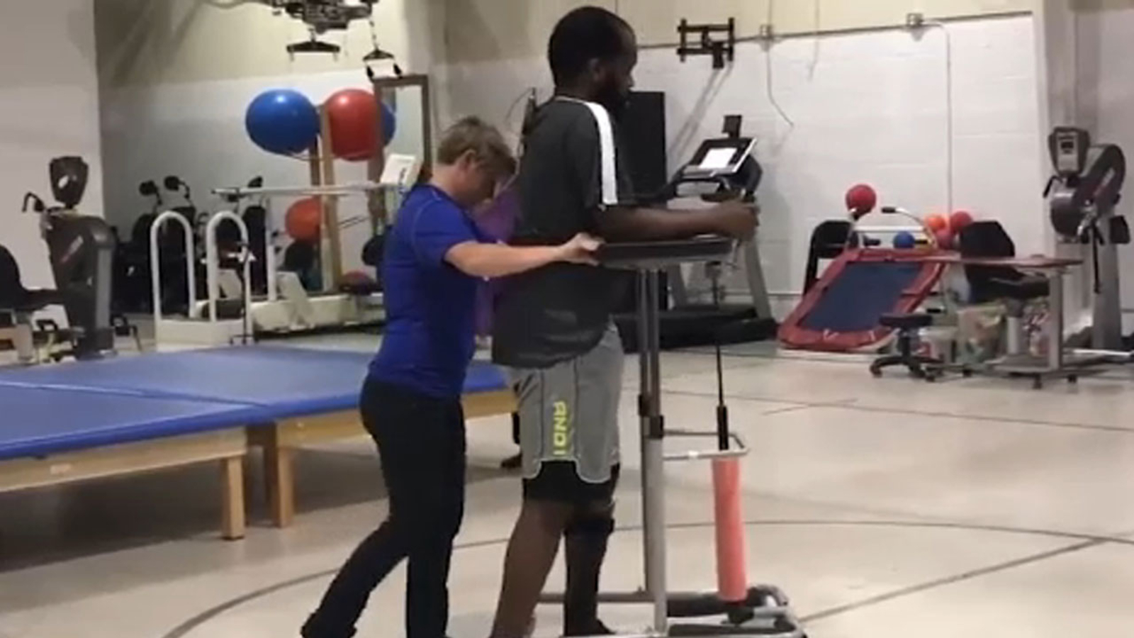 Devyn Holmes, Facebook Live shooting victim, walks at graduation ...