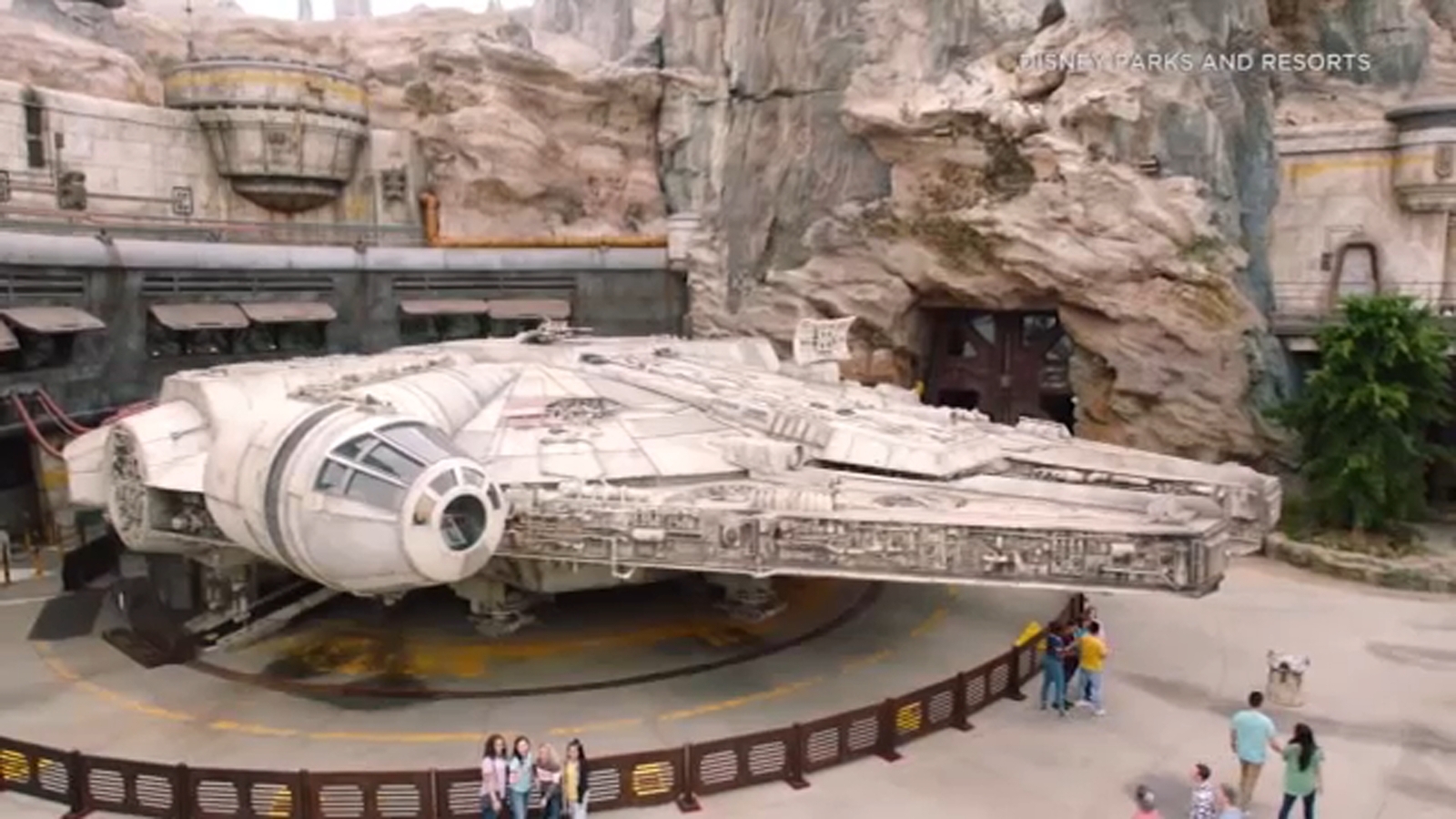 Disneyland Star Wars Land: Everything you need to know about Star Wars ...