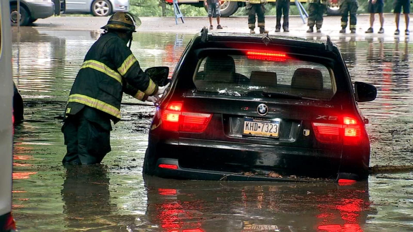 Drivers stranded as flash flooding hits Philadelphia - 6abc Philadelphia