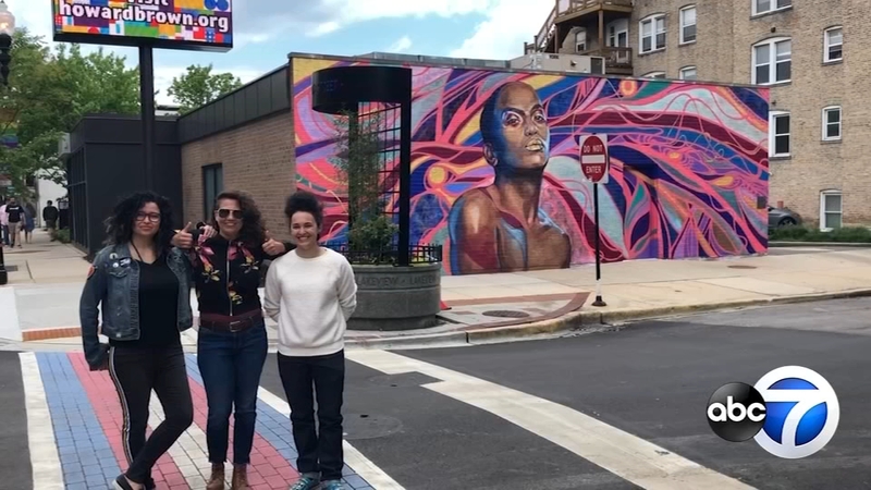 PRIDE 2019: Chicago artists aim to paint LGBTQ murals across the city ...