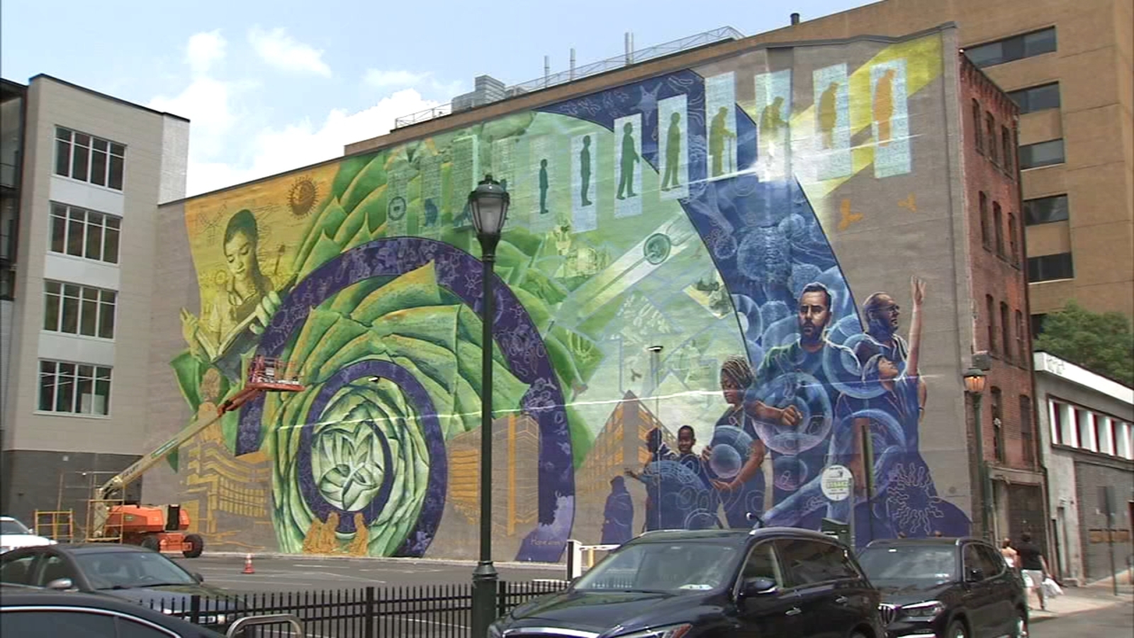 New 60-foot mural unveiled in Center City - 6abc Philadelphia