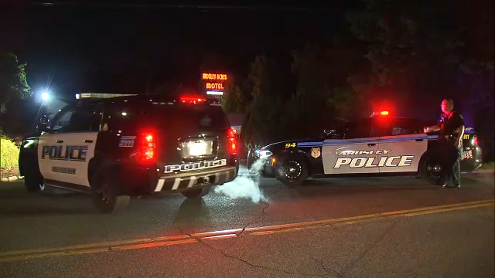 2 sergeants shot, suspect killed during shootout at Ardsley motel ...