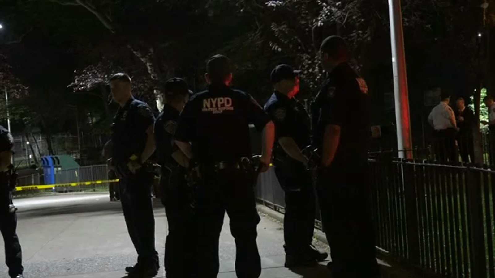 1 dead, 1 injured in Bronx NYCHA complex shooting at Eachester Houses ...