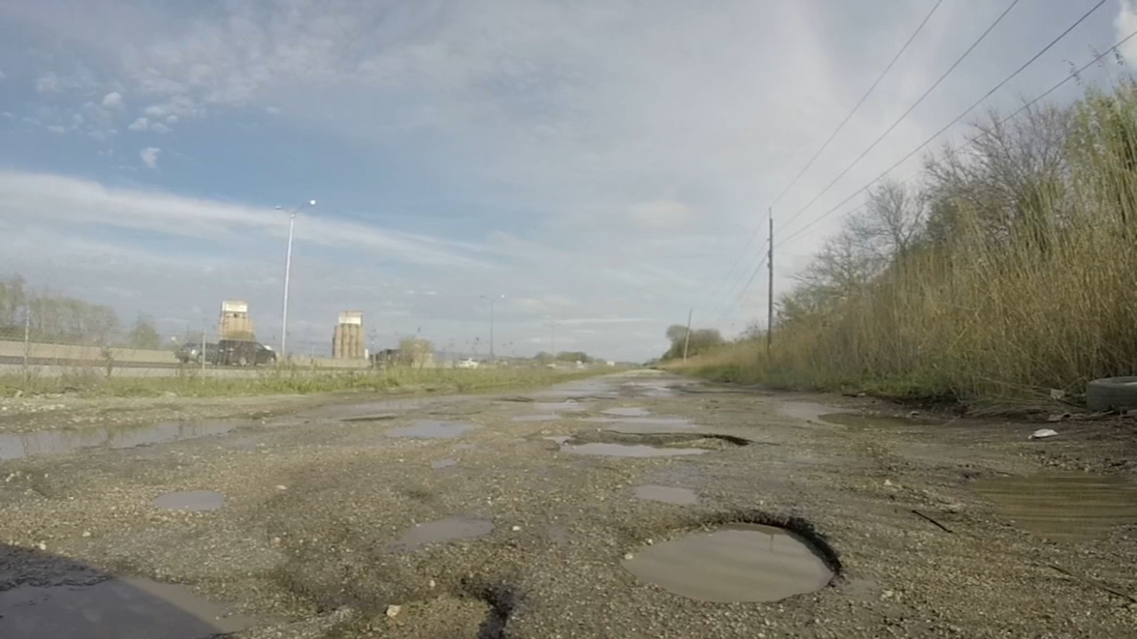 Riverdale drivers struggle with 'extreme' potholes on Doty Avenue ...