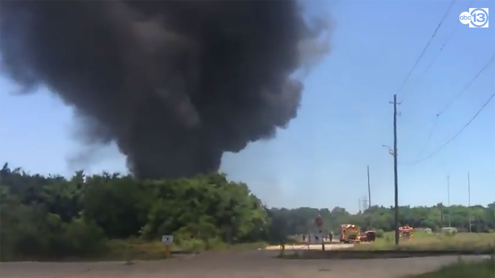 Fire at recycling center sends plumes of smoke into the sky - ABC13 Houston