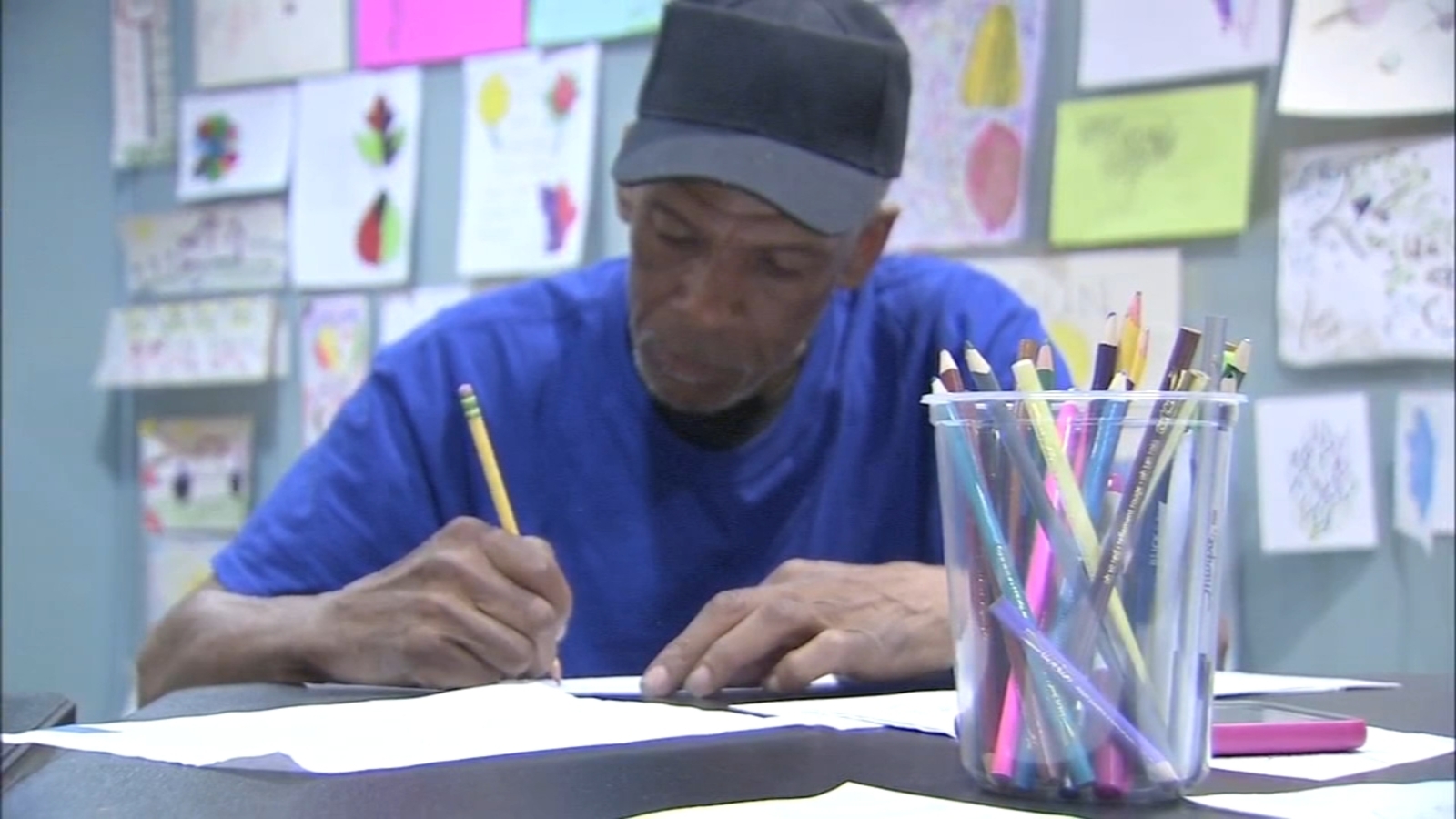 'Color Me Back:' Philly homeless create life-changing art - 6abc ...