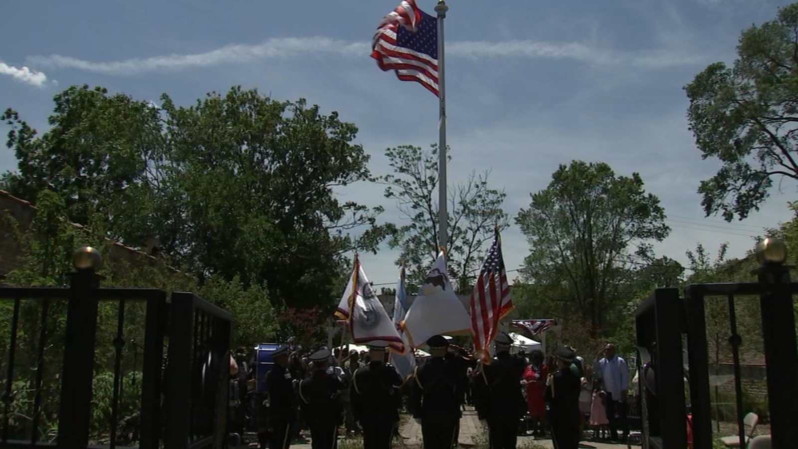 Veterans honored at opening of Austin peace garden - ABC7 Chicago