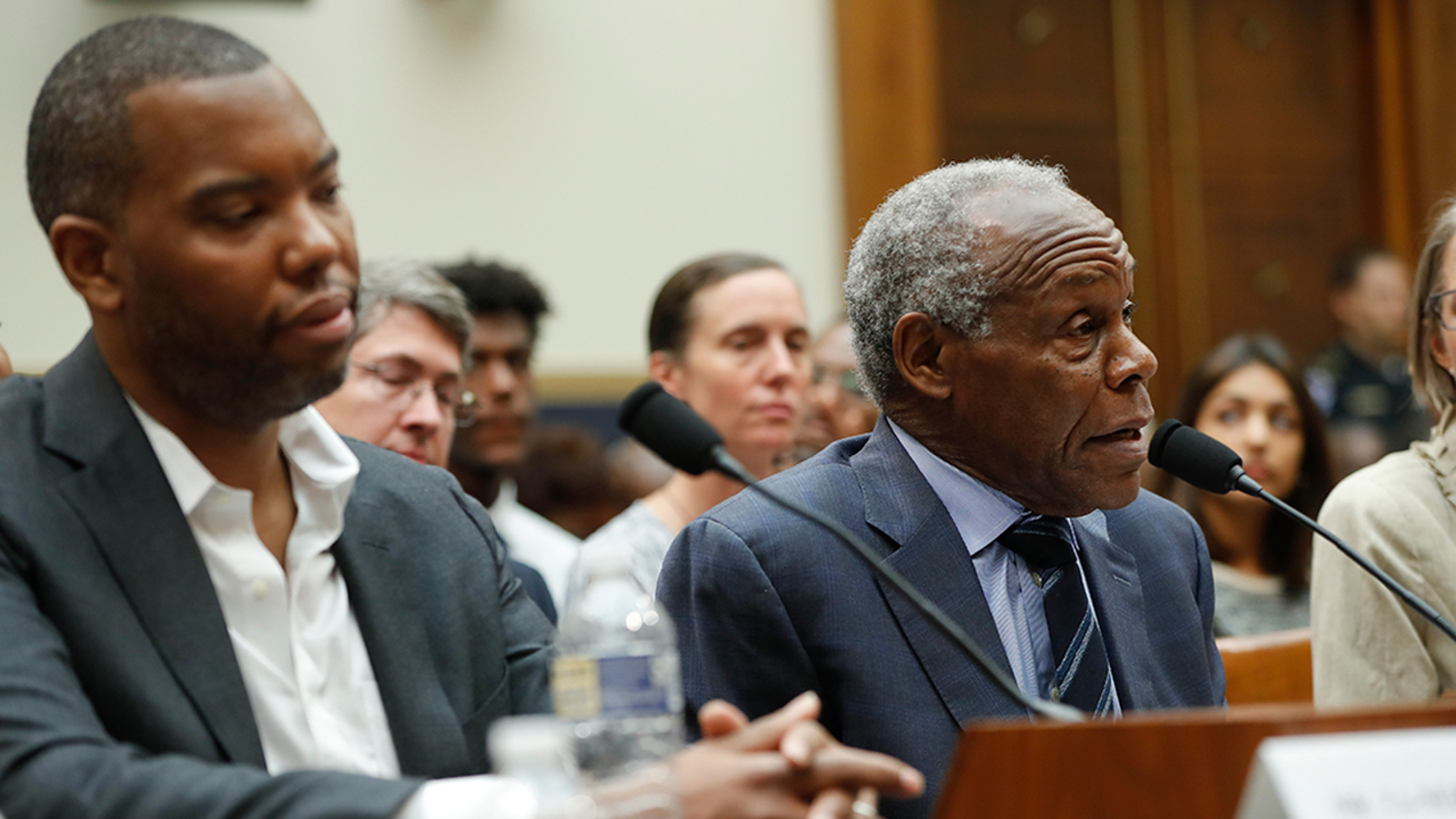 House Judiciary committee holds hearing on reparations for slavery amid ...