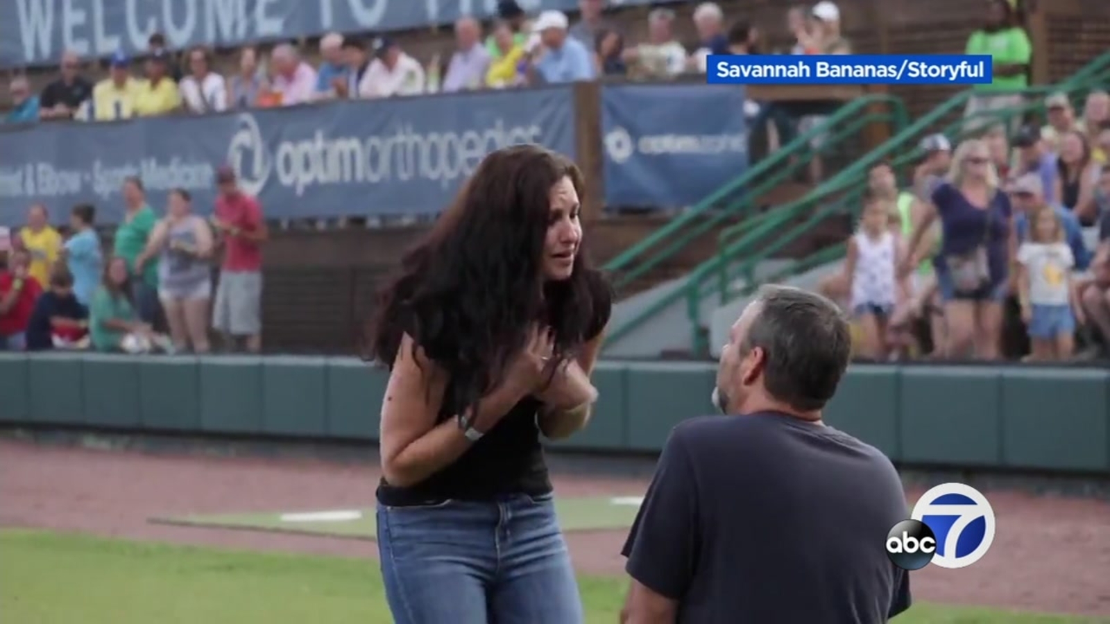 Man uses 'identify that butt' competition to propose to girlfriend ...