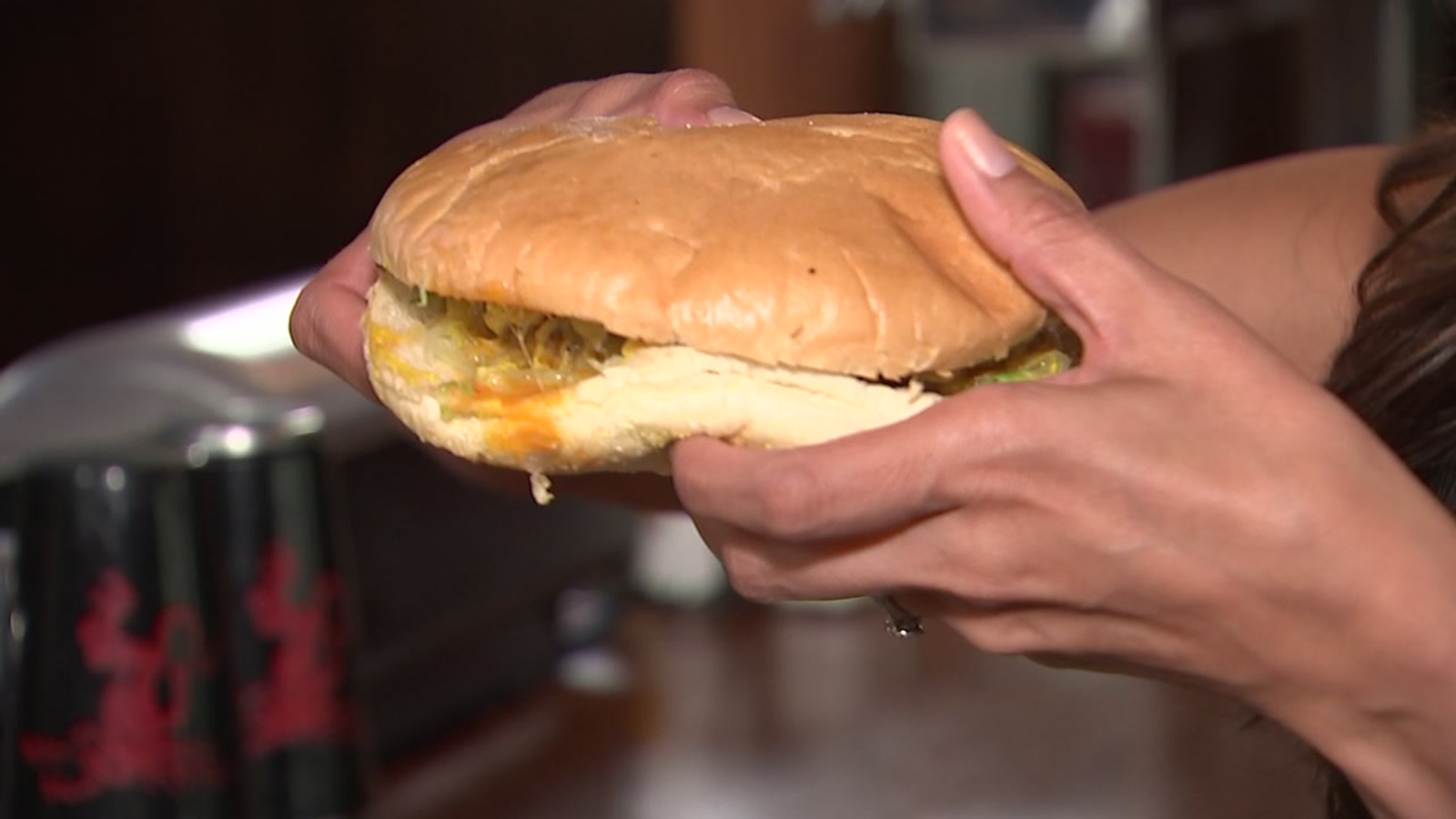 Taste This Take The 1 pound Burger Challenge In Raleigh ABC11 taste-this-take-the-1-pound-burger-challenge-in-raleigh-abc11