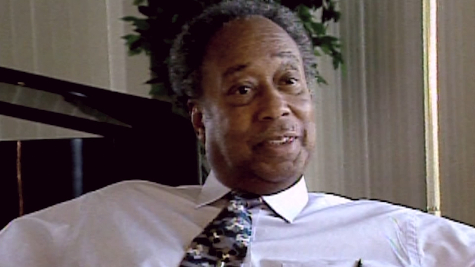 Russ Ewing dead at 95, longtime ABC7 reporter known for getting ...