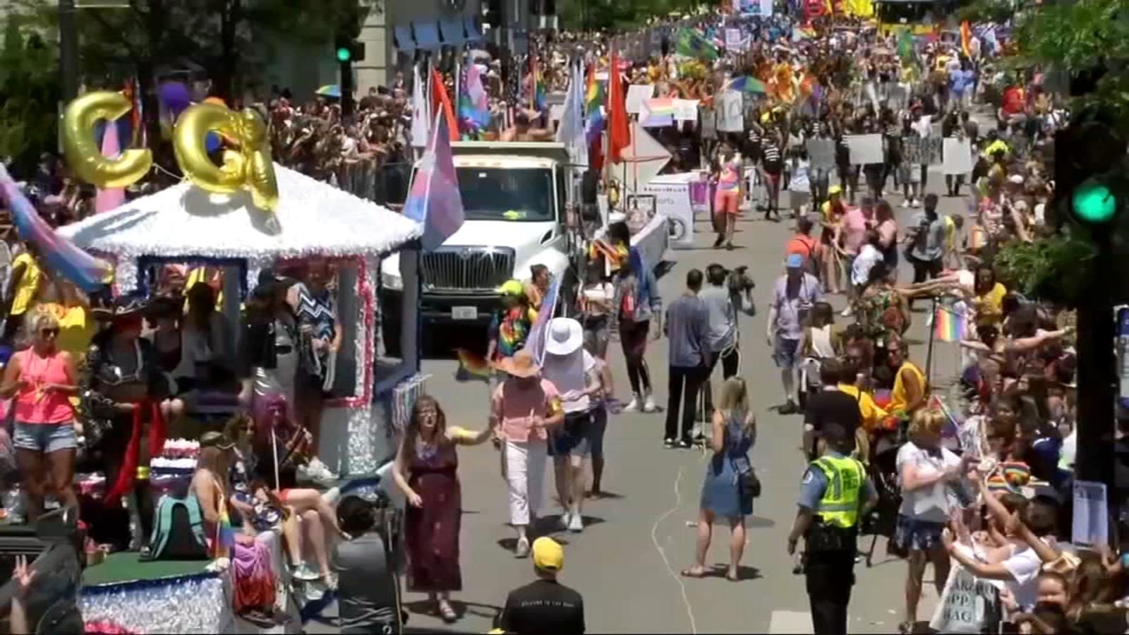 Chicago Pride Parade preparations underway on North Side for Sunday's ...