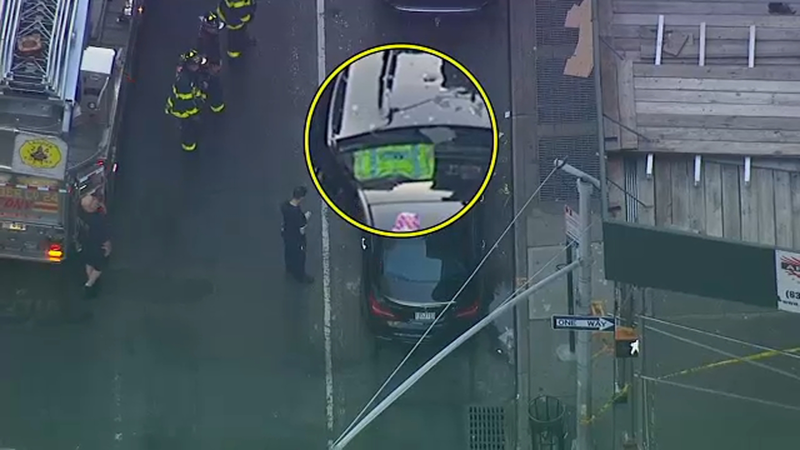 Falling glass damages cars in Midtown Manhattan - ABC7 New York