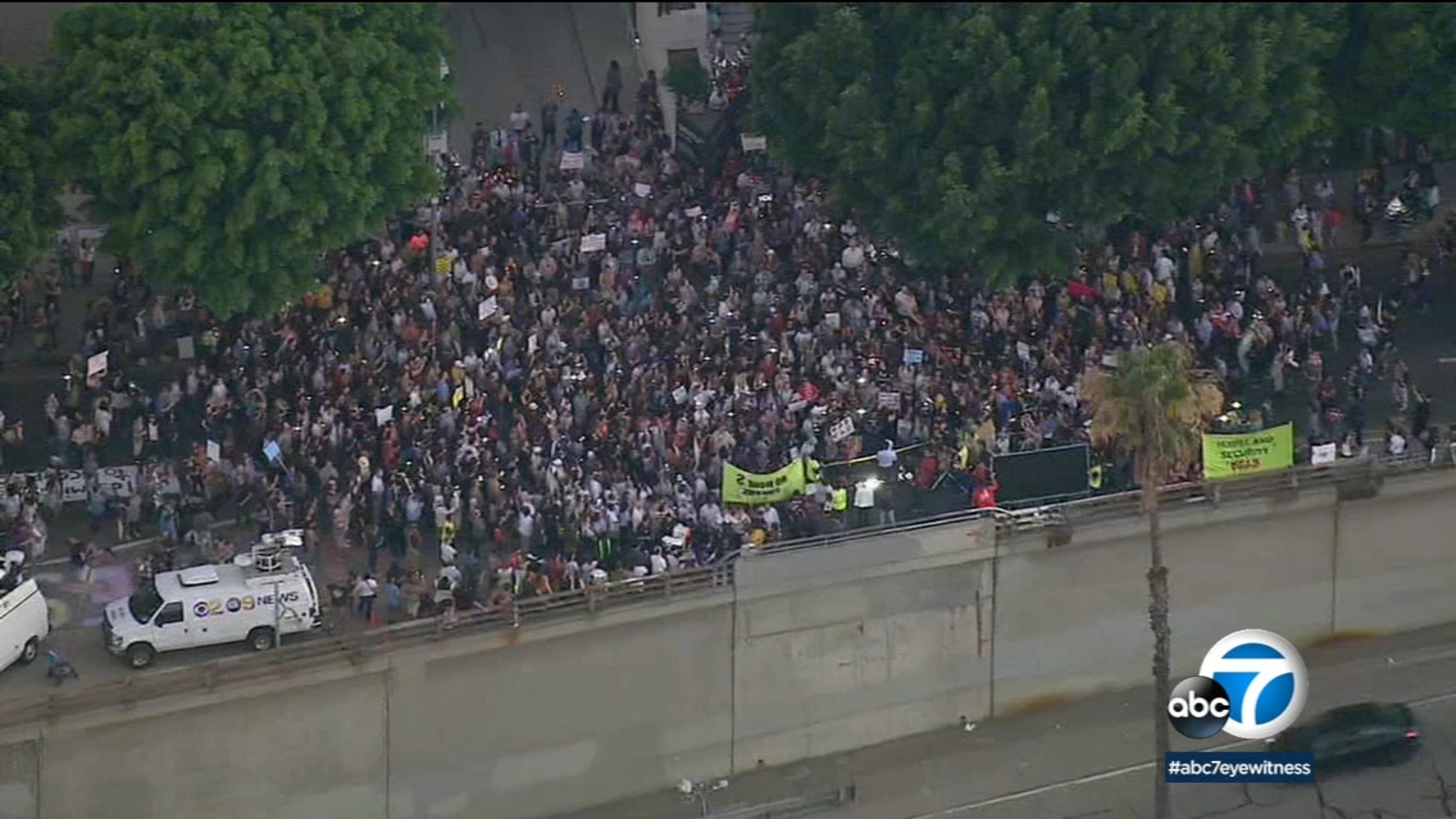 Thousands in SoCal protest planned ICE raids - ABC7 Los Angeles