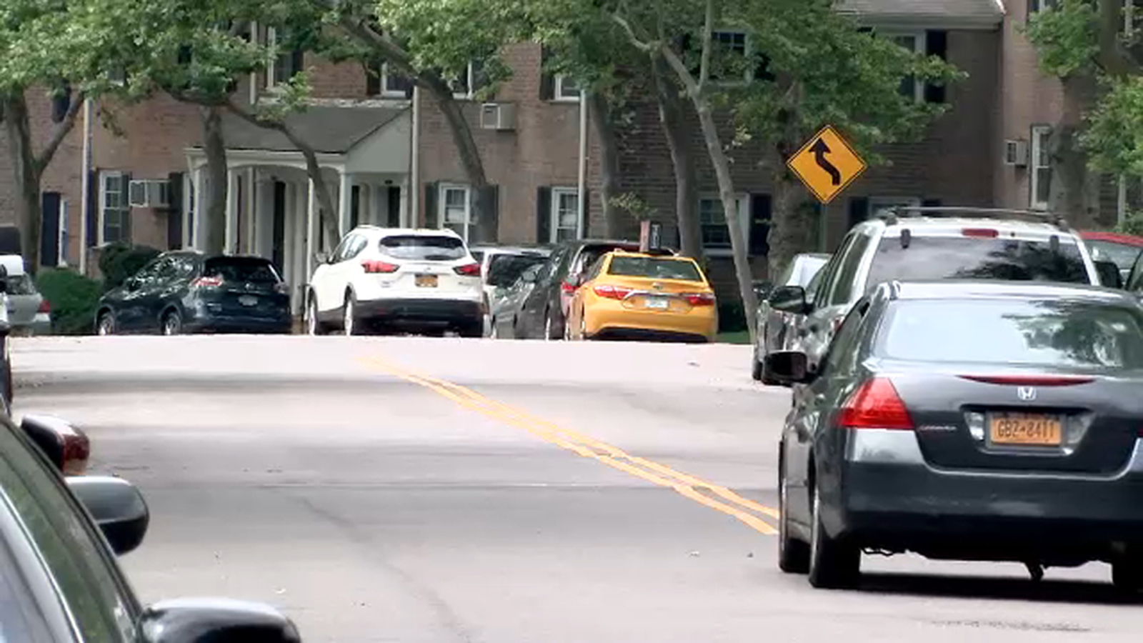 7 On Your Side: Queens residents fight for speed bump after accidents ...