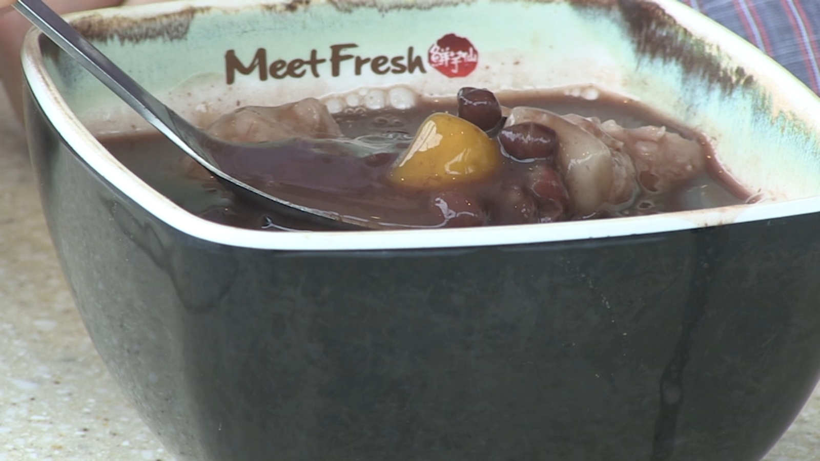 Extra Course: Dessert served warm, sweet at Meet Fresh - ABC7 Chicago