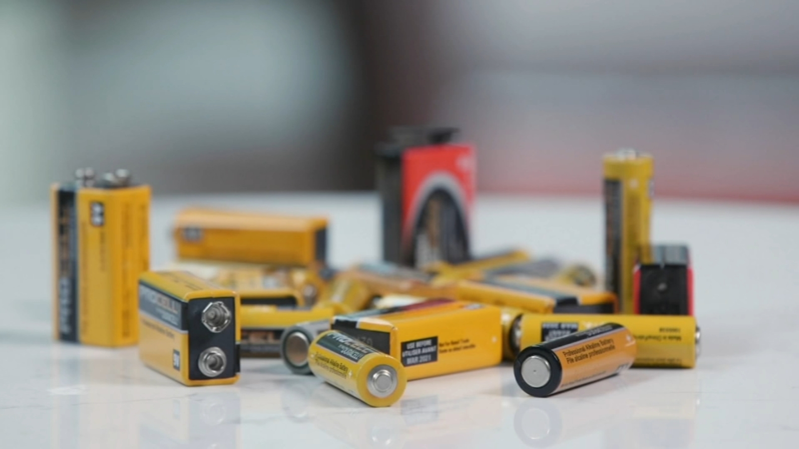 Consumer Reports: Recycling batteries - ABC7 Chicago