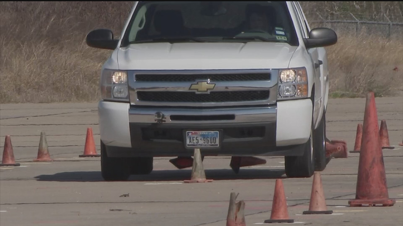 Driving test shows danger of distracted driving - ABC13 Houston