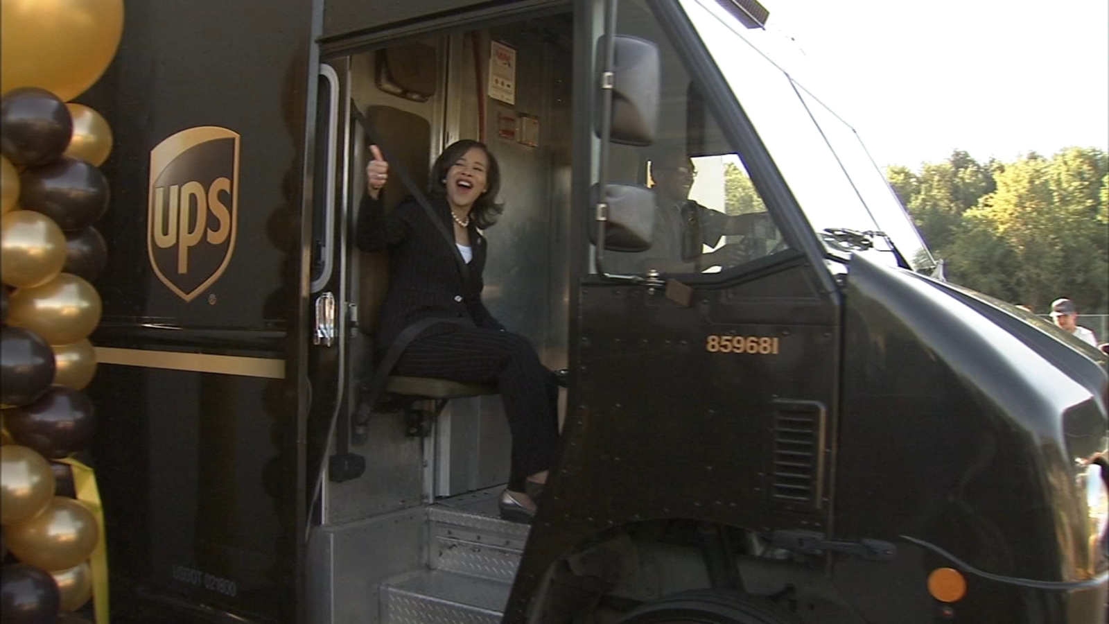 UPS High Speed Sorting Facility - 6abc Philadelphia