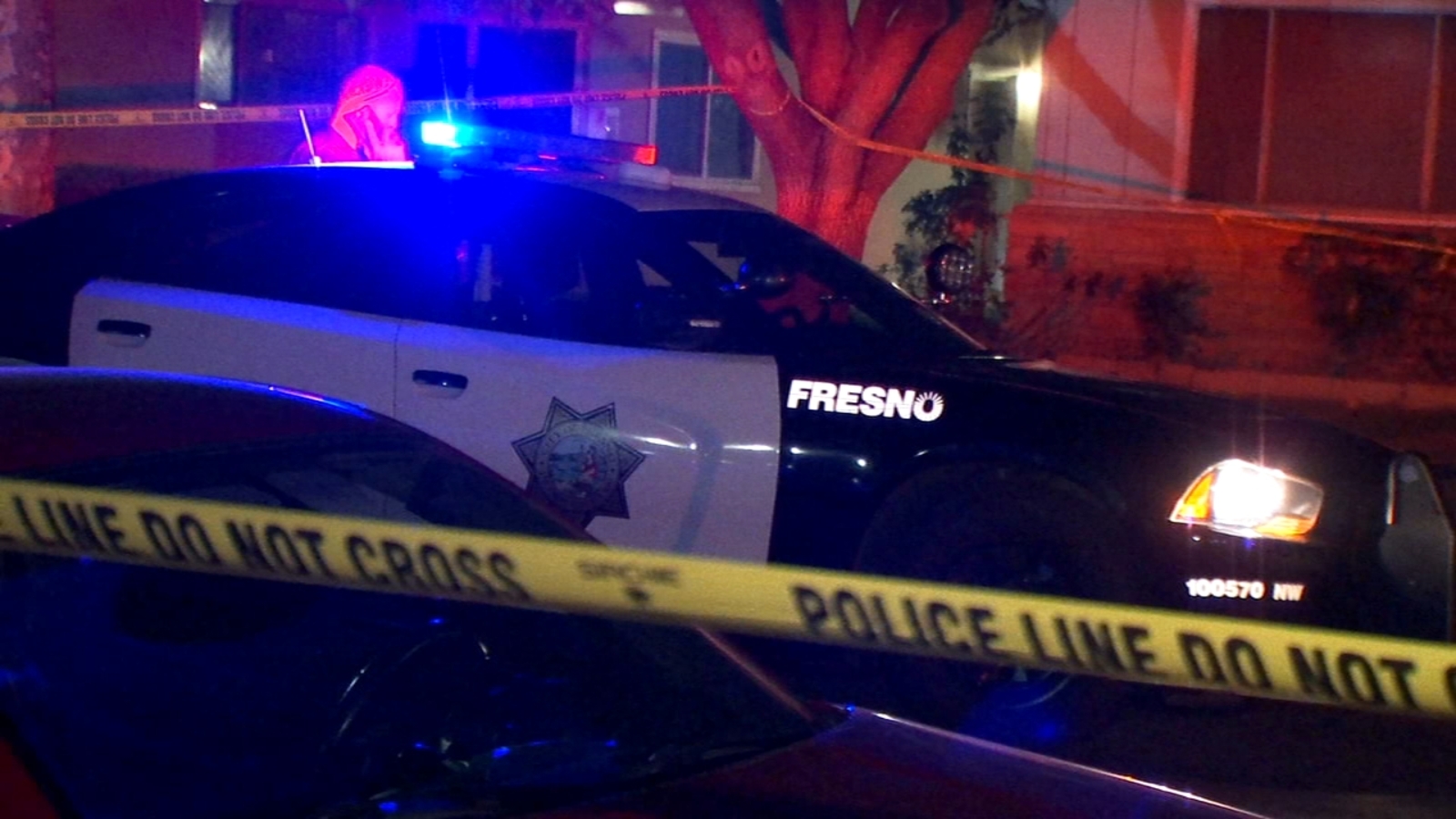 Woman stabbed outside northwest Fresno apartment complex - ABC30 Fresno