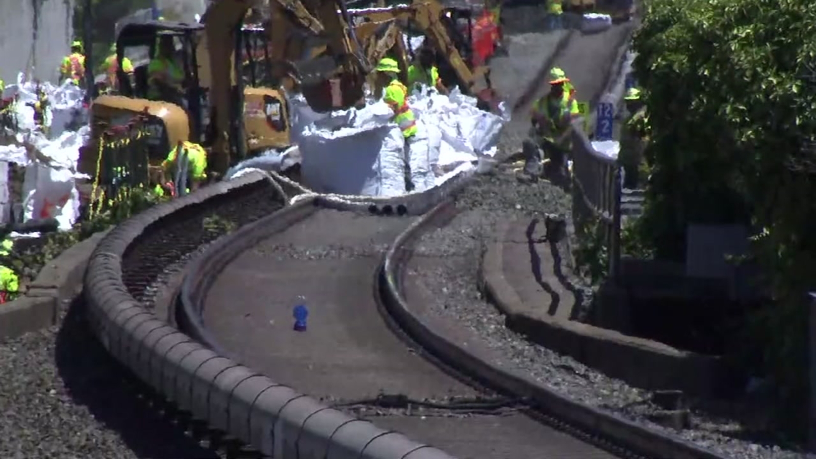 BART tracks, part of Highway 24 closed between Orinda and Walnut Creek ...