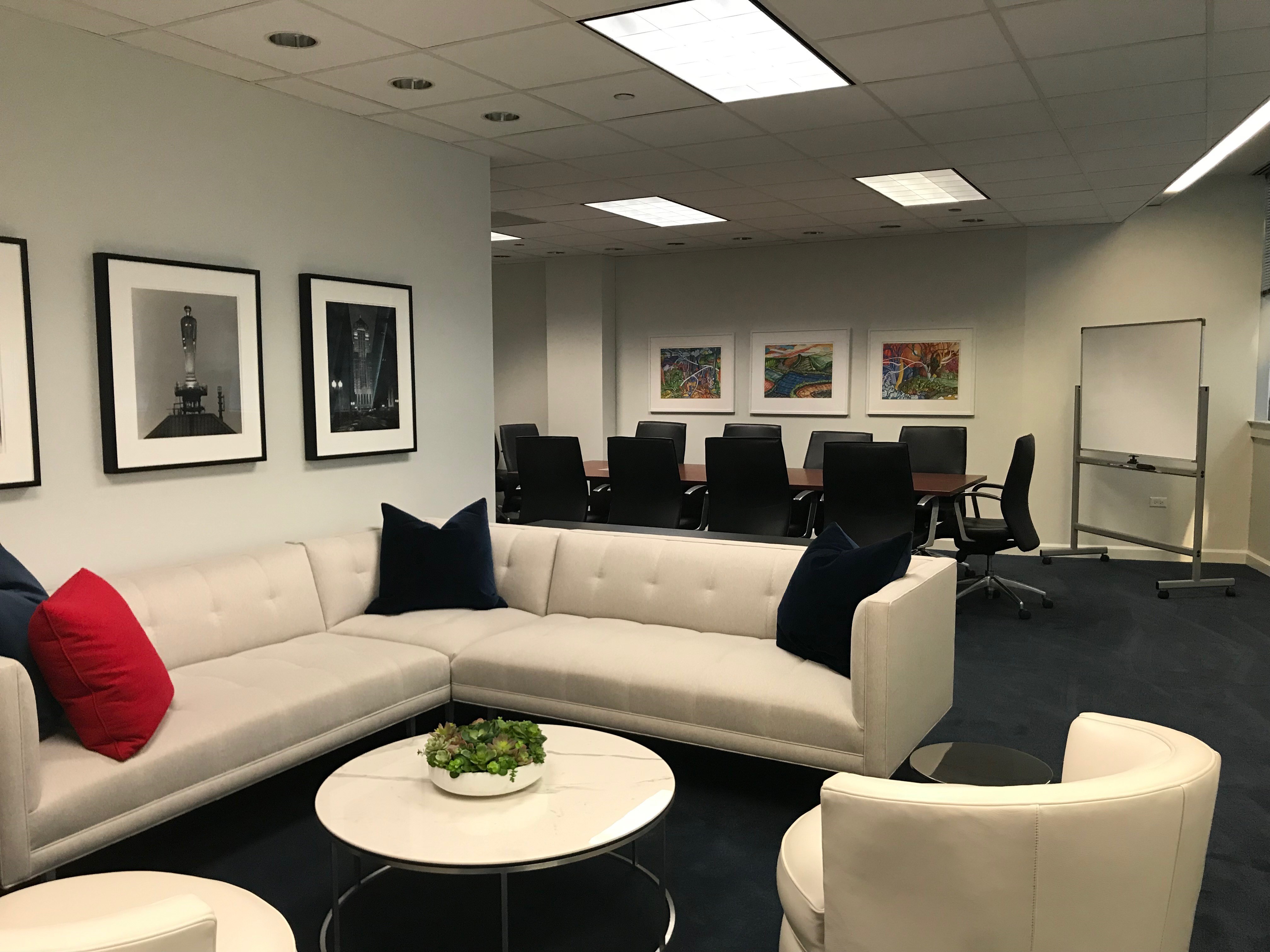 PHOTOS: Gov. JB Pritzker's newly rehabbed Thompson Center office - ABC7 ...
