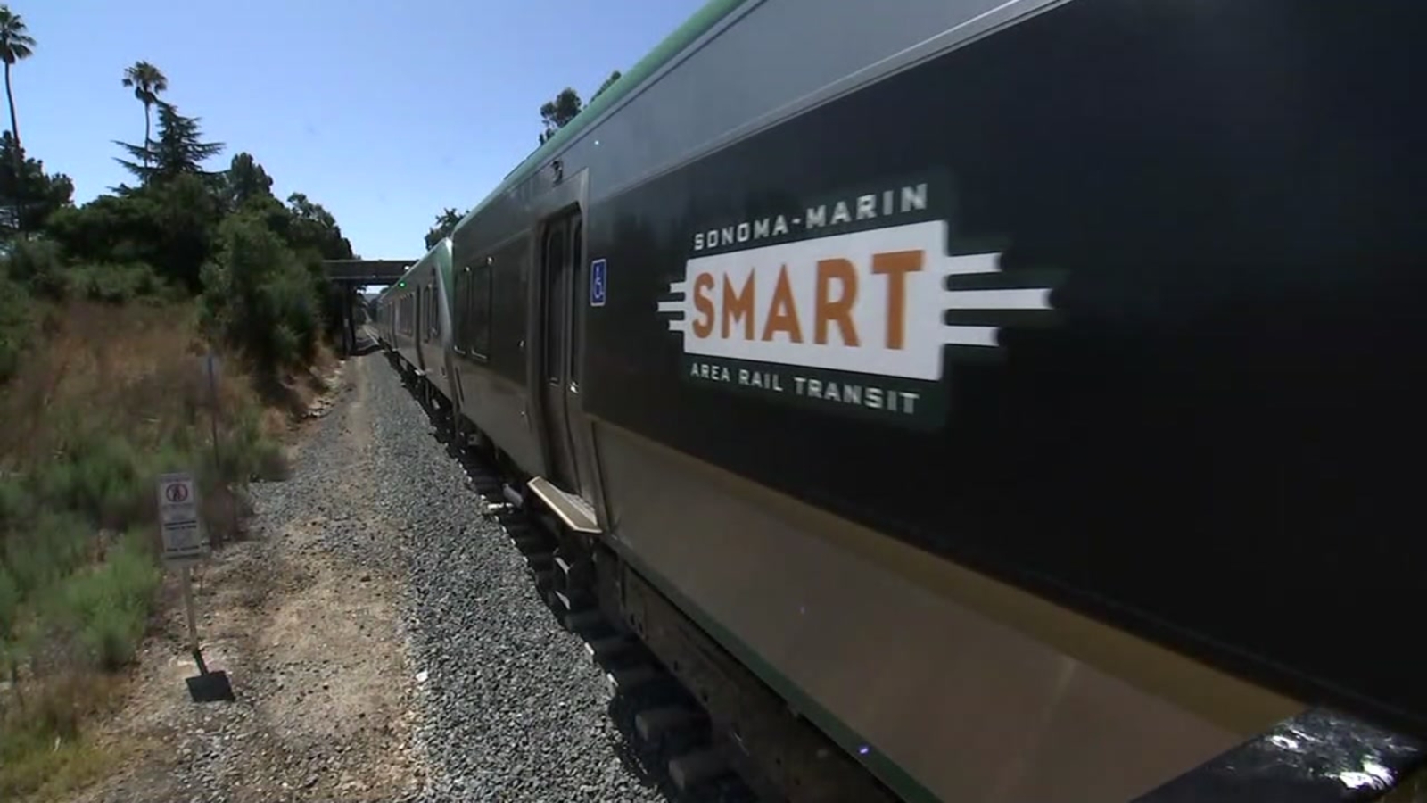 WATCH IN 60 SECONDS: DNC meeting day 2 opposition in SF, SMART train ...