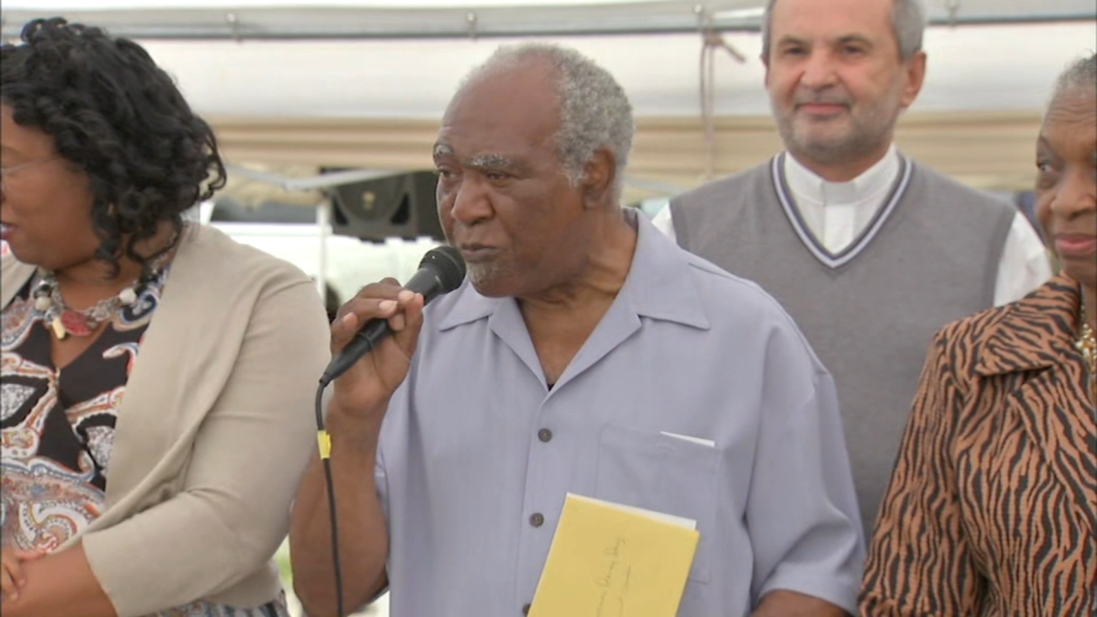 Longtime US Rep. Danny Davis announces reelection bid on Chicago's West ...