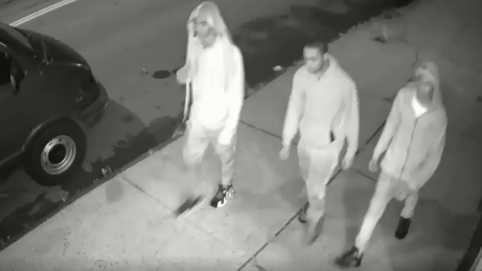 66-year-old man robbed, slashed in face by 3 men while waiting at ...