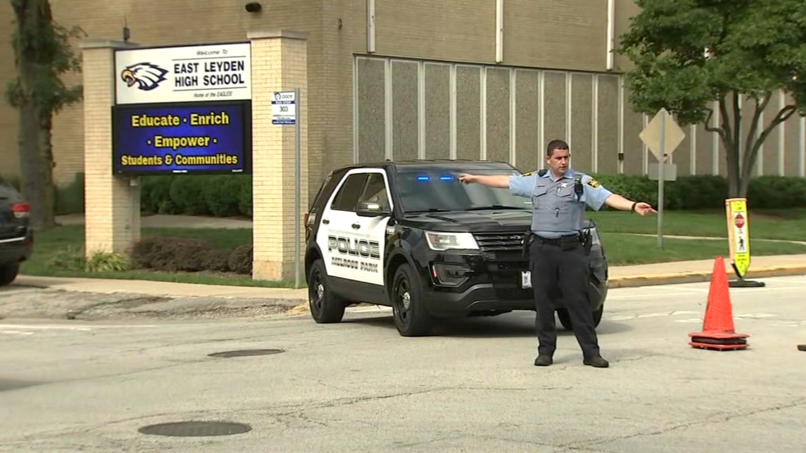 1 student injured, 1 in custody after East Leyden High School stabbing ...