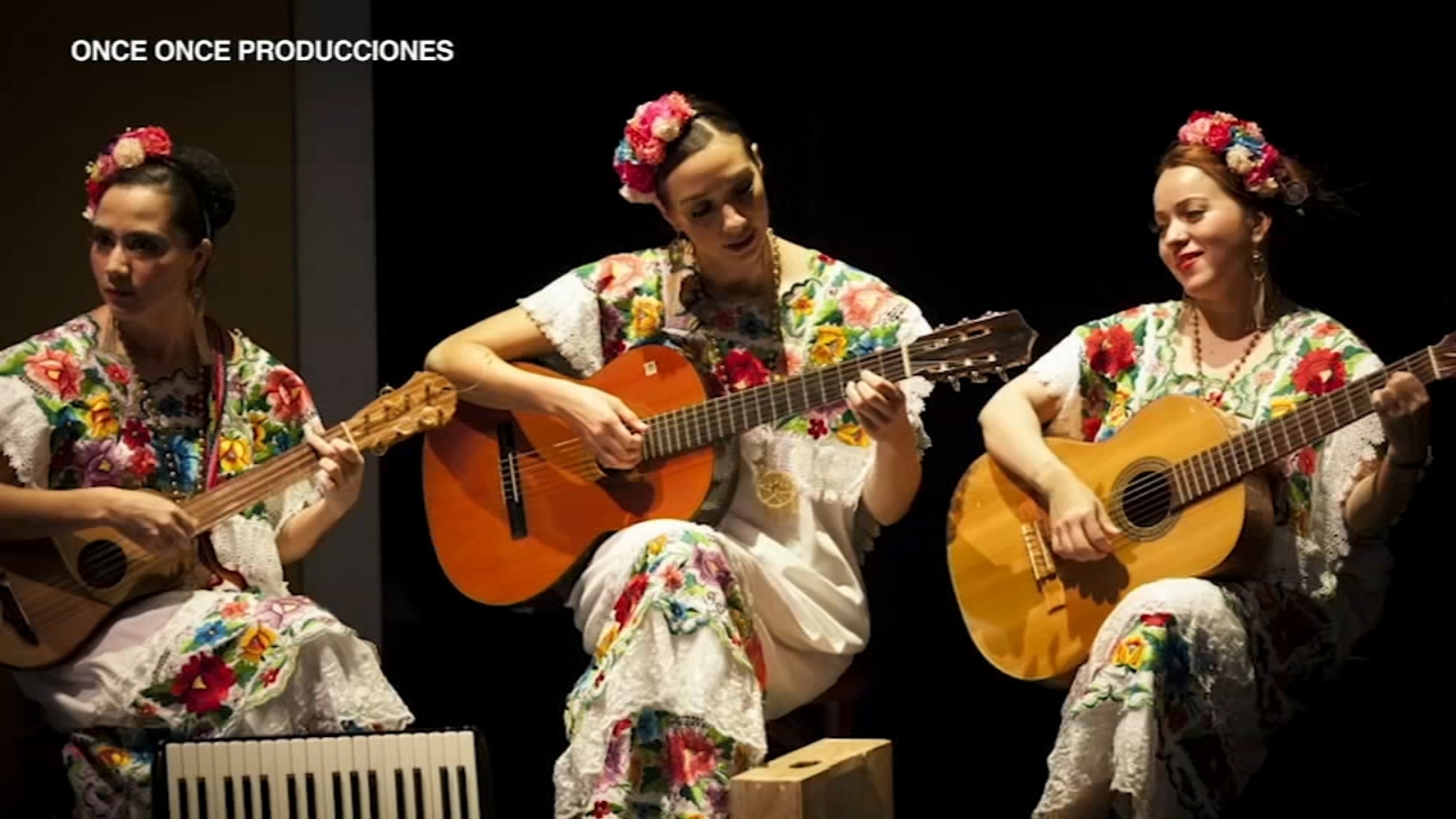 Mexican theater company set to perform at Chicago's Destinos festival ...