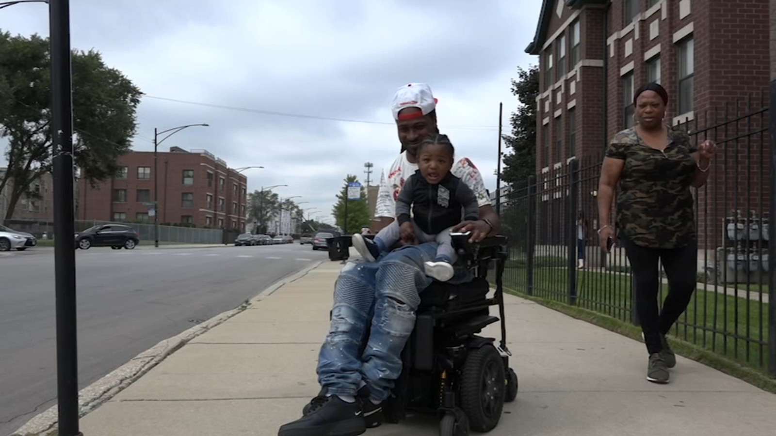 Quadriplegic gun violence victim Ondelee Perteet stays determined 10 ...