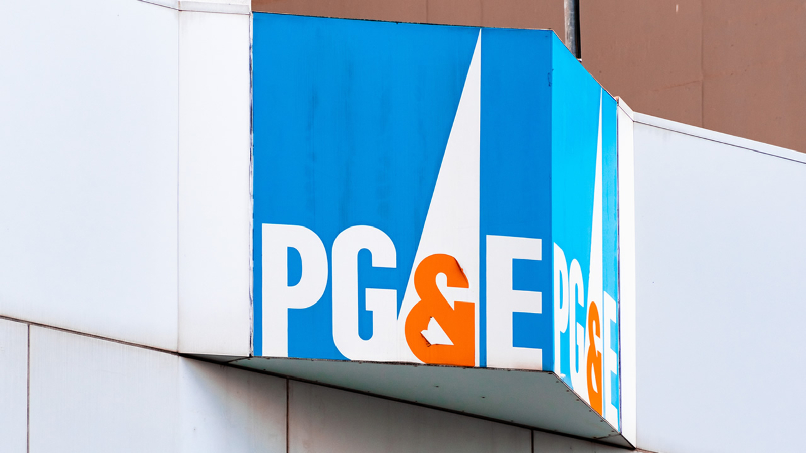 CHP: PG&E truck shot at on I-5 near Colusa County - ABC7 San Francisco