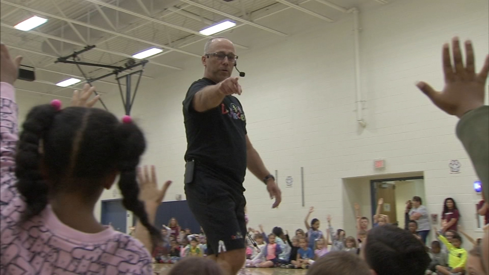 'Dr. Recess' prescribes physical activity to school children in ...