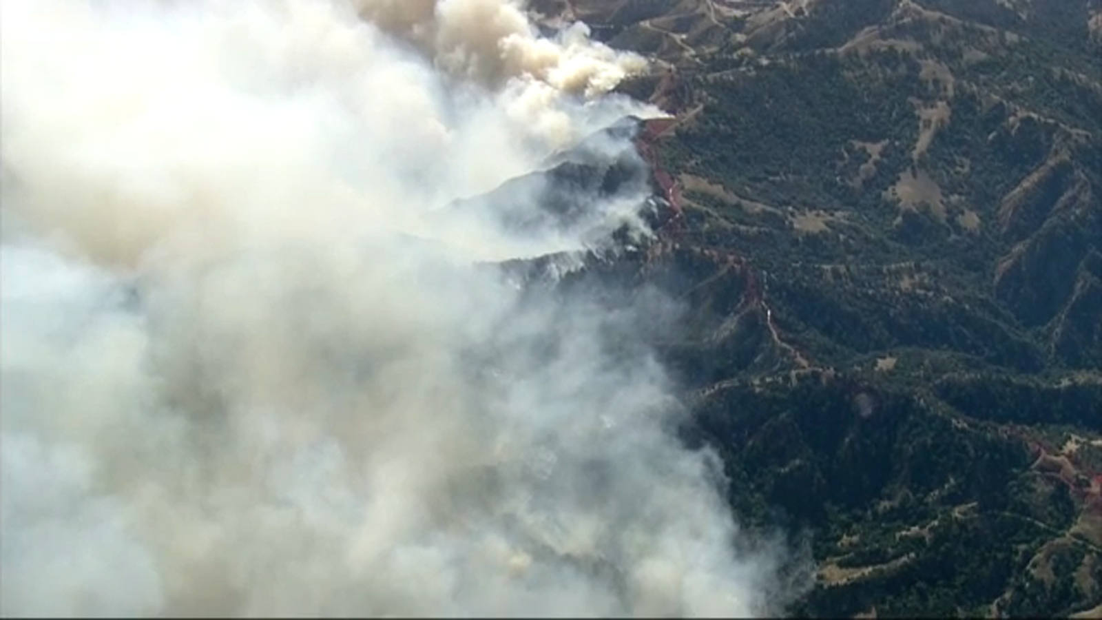 Saddleridge Fire causes hazardous air quality as smoke hovers above San ...