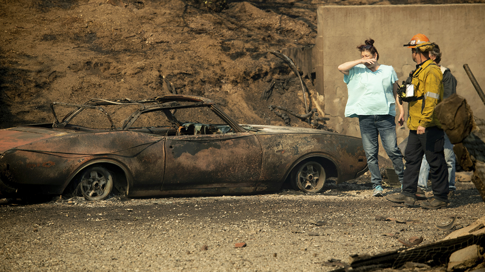 Saddleridge Fire: All evacuation orders lifted as containment increases ...