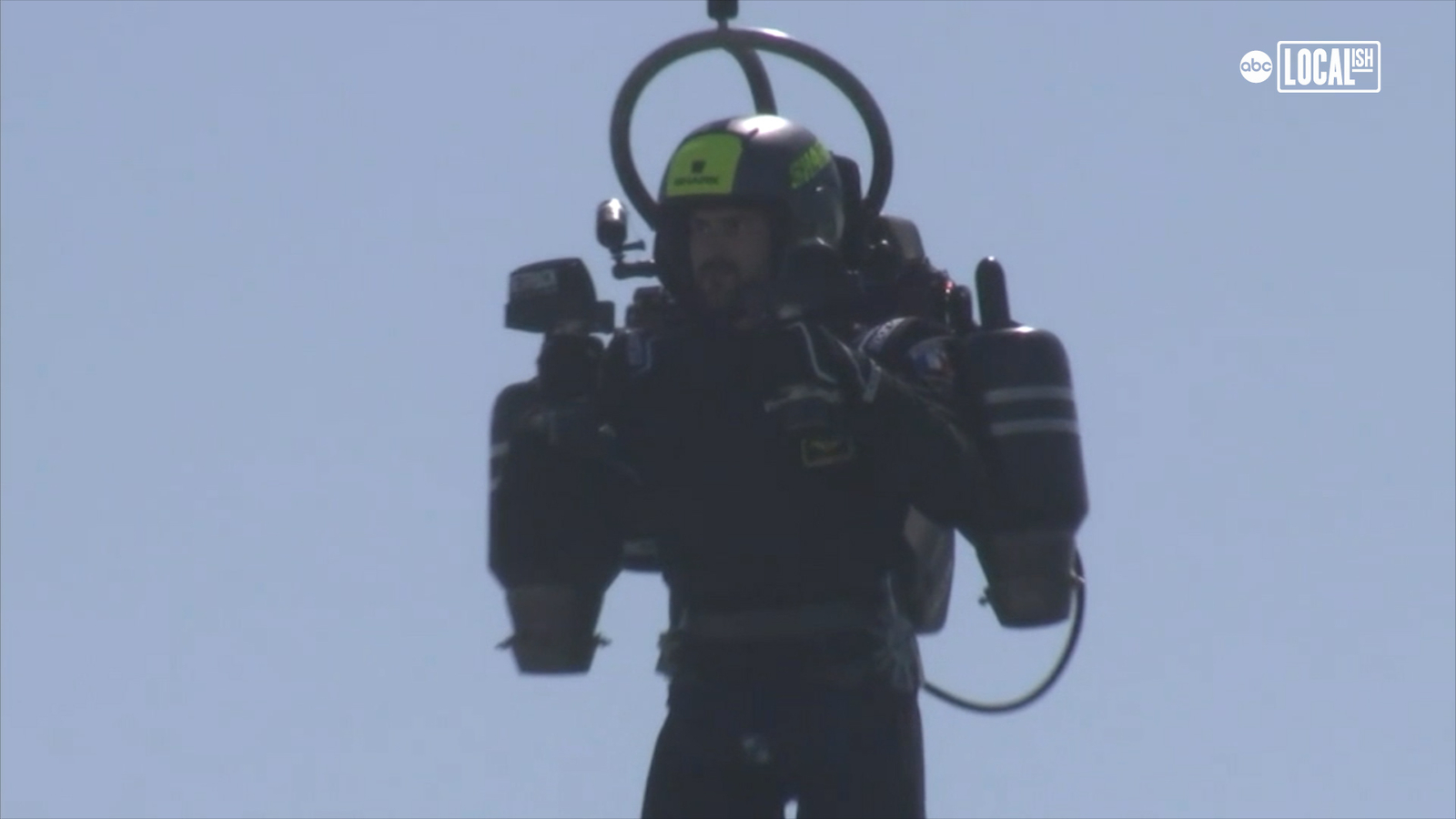 World's Only Jetpack Men Fly at the Great Pacific Airshow in Huntington ...