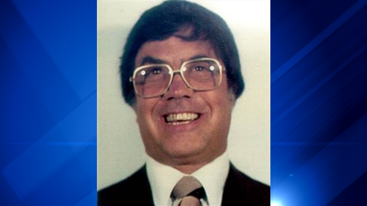 Notorious Chicago mob boss Joseph 'Joey the Clown' Lombardo dies in ...