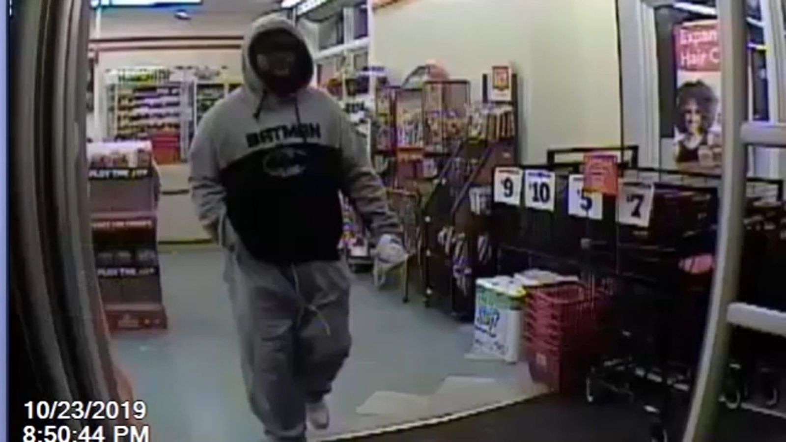 Man robs Family Dollar store in Philadelphia - 6abc Philadelphia