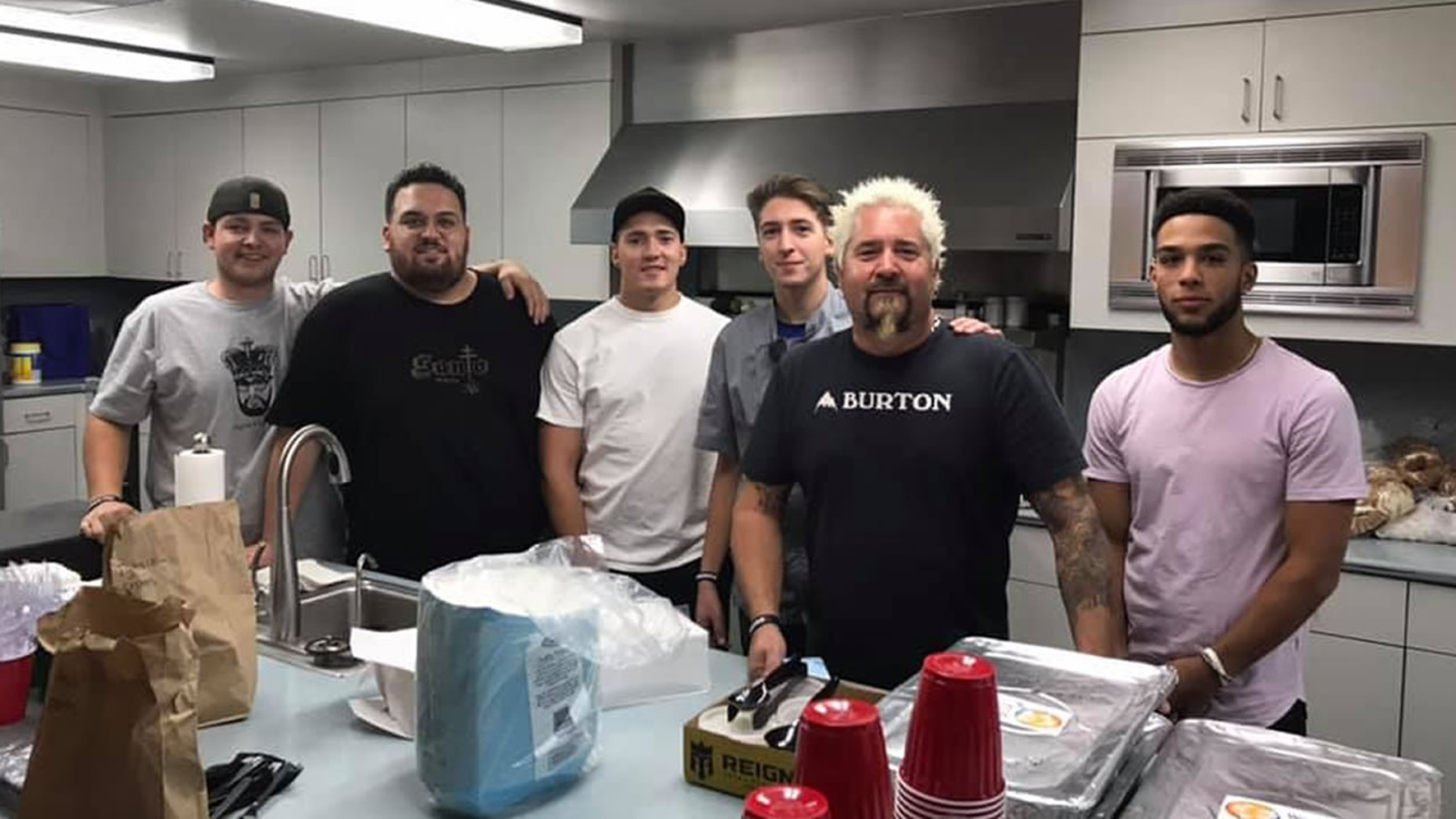 Kincade Fire: Celebrity chef Guy Fieri feeds hungry firefighters in ...