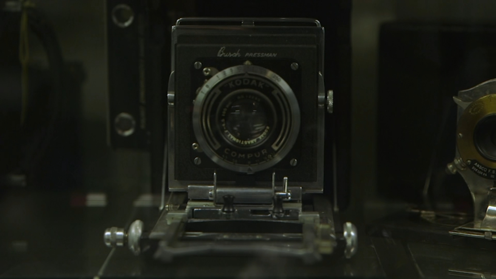 Central Camera has served Chicago photographers for 120 years - ABC7 ...