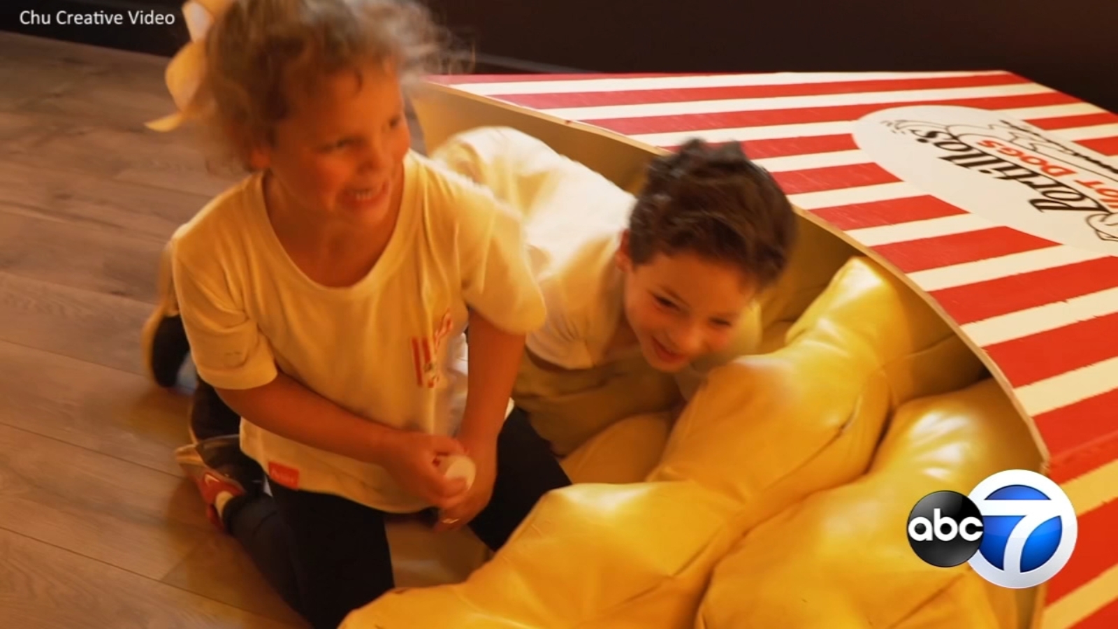 Portillo's opens pop-up shop at Woodfield Mall for the holidays - ABC7 ...