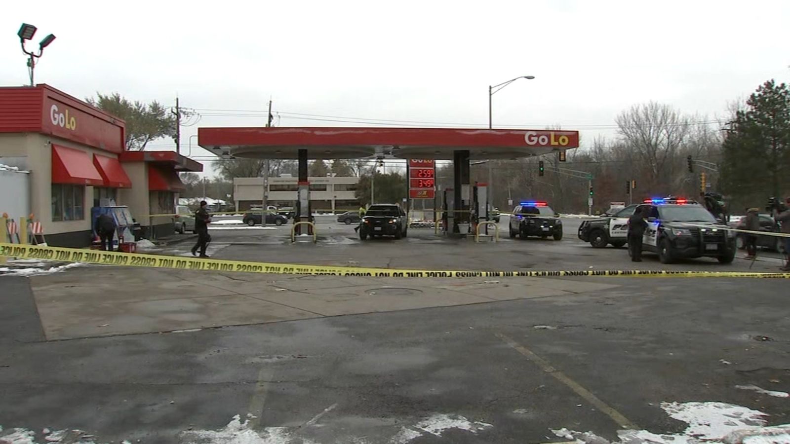 2 shot at GoLo gas station in south suburban Lansing, police say - ABC7 ...