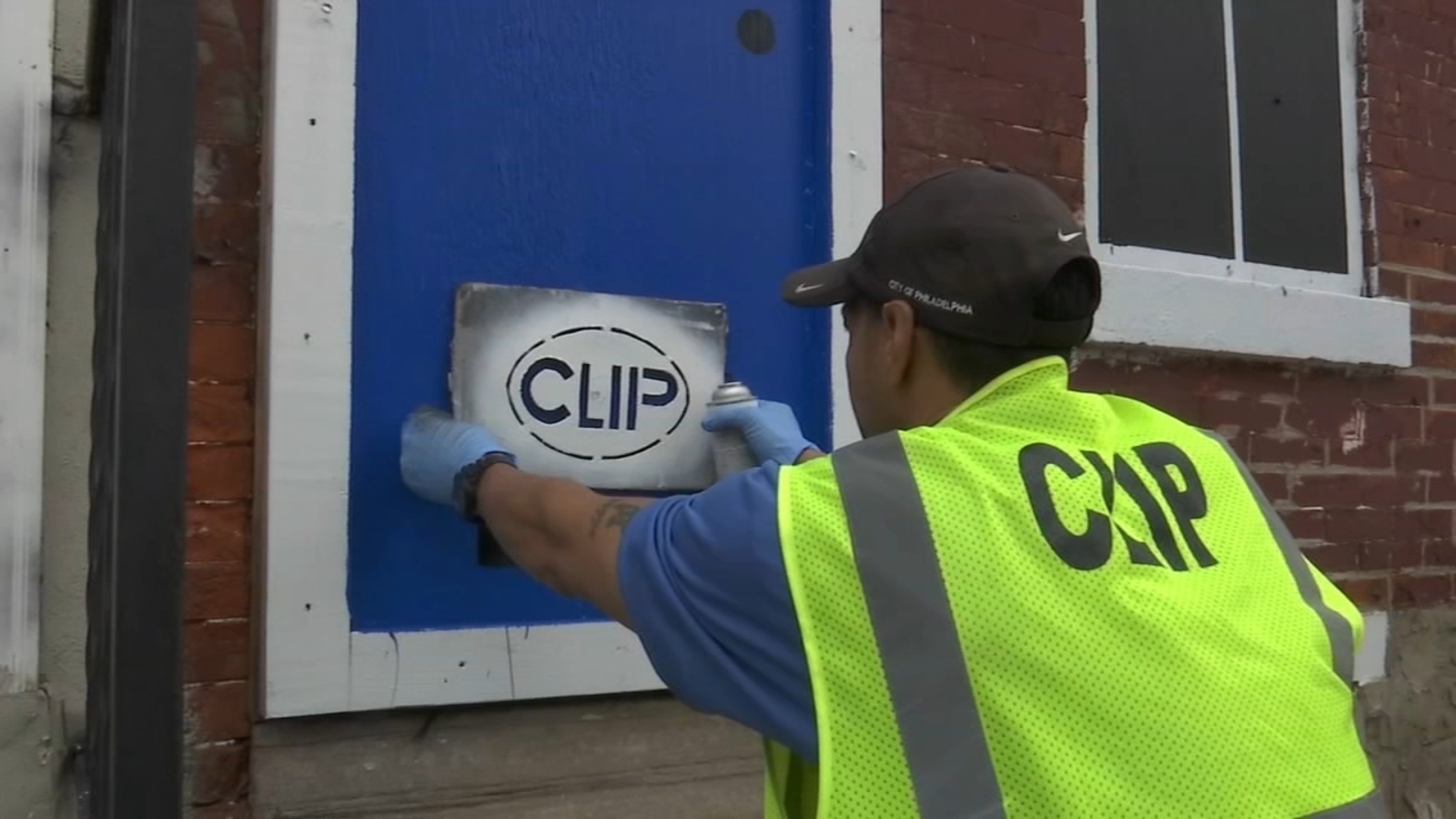New Philadephia City Program Paints Boarded Doors and Windows - 6abc ...