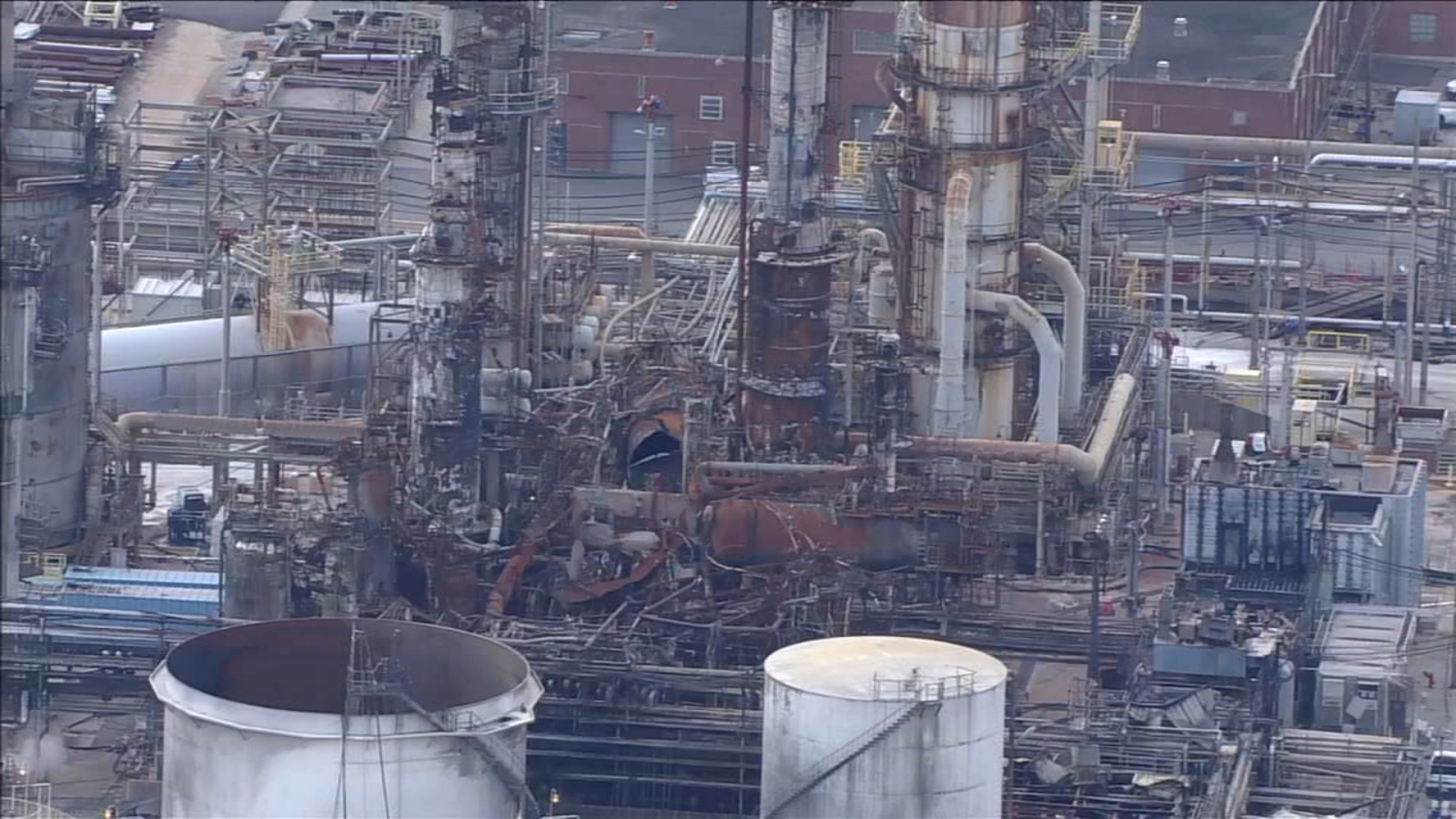 Mysterious odor traced back to Philadelphia Energy Solutions refinery ...