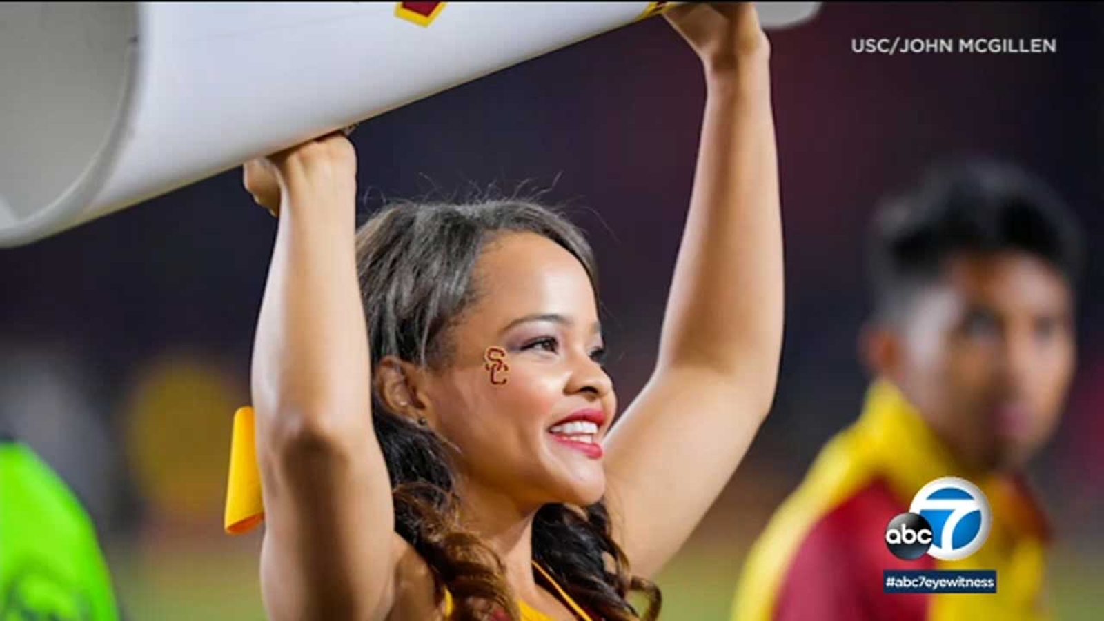 USC spirit leader inspires with her patriotism, Trojan pride - ABC7 Los ...