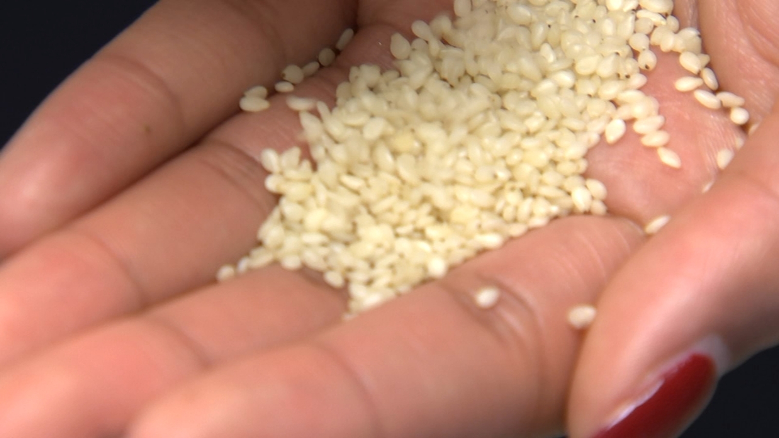 Some companies may not be following new Illinois law requiring food ...